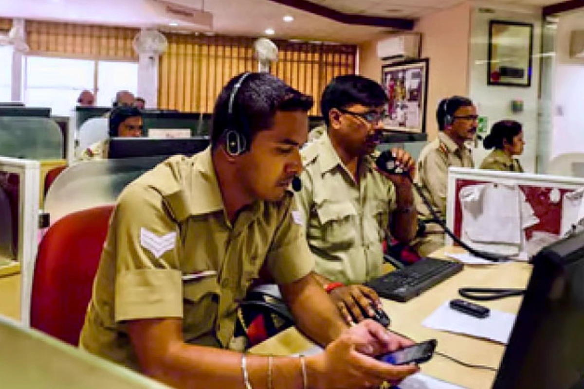 UP Police Vacancy 2026: यूपी पुलिस में कम्प्यूटर आपरेटर की भर्ती के लिए ...